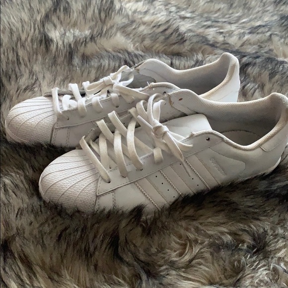 adidas | Shoes | Adidas Shell Toe Sneaker | Poshmark